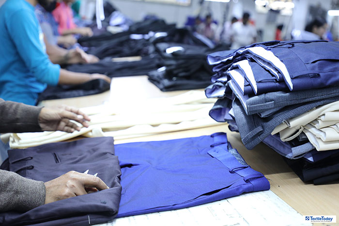 Quality control and audit in sewing for trouser manufacturing
