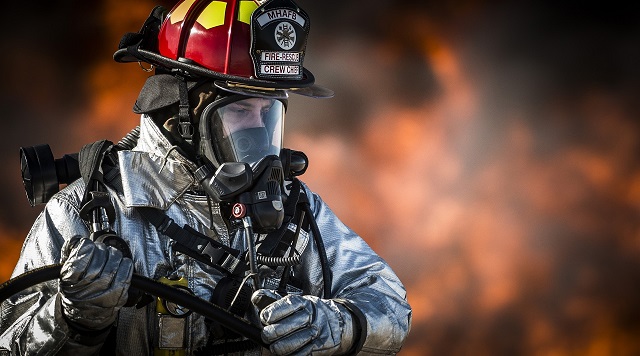 Smart clothing with improved comfort and safety for future firefighters