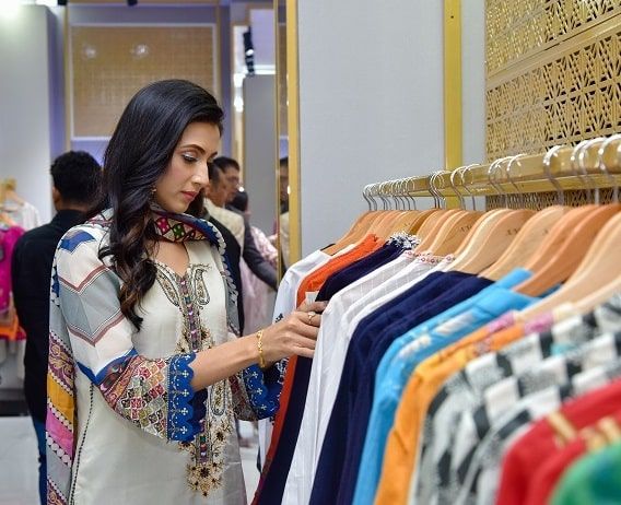 AMIRÁ inaugurates Gulshan outlet in a grand manner