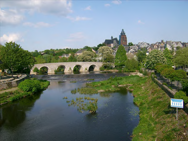 B42: Lahn Bridge restricts the access route of ZSCH in Lahnstein